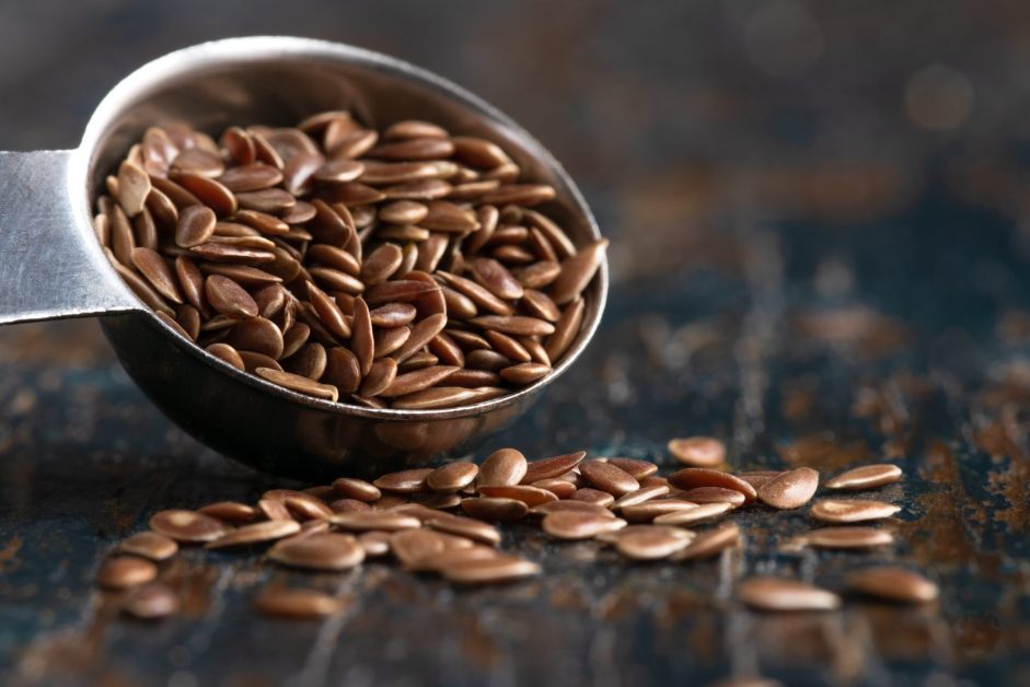 Graines de lin : 8 bienfaits pour la santé et comment les consommer
